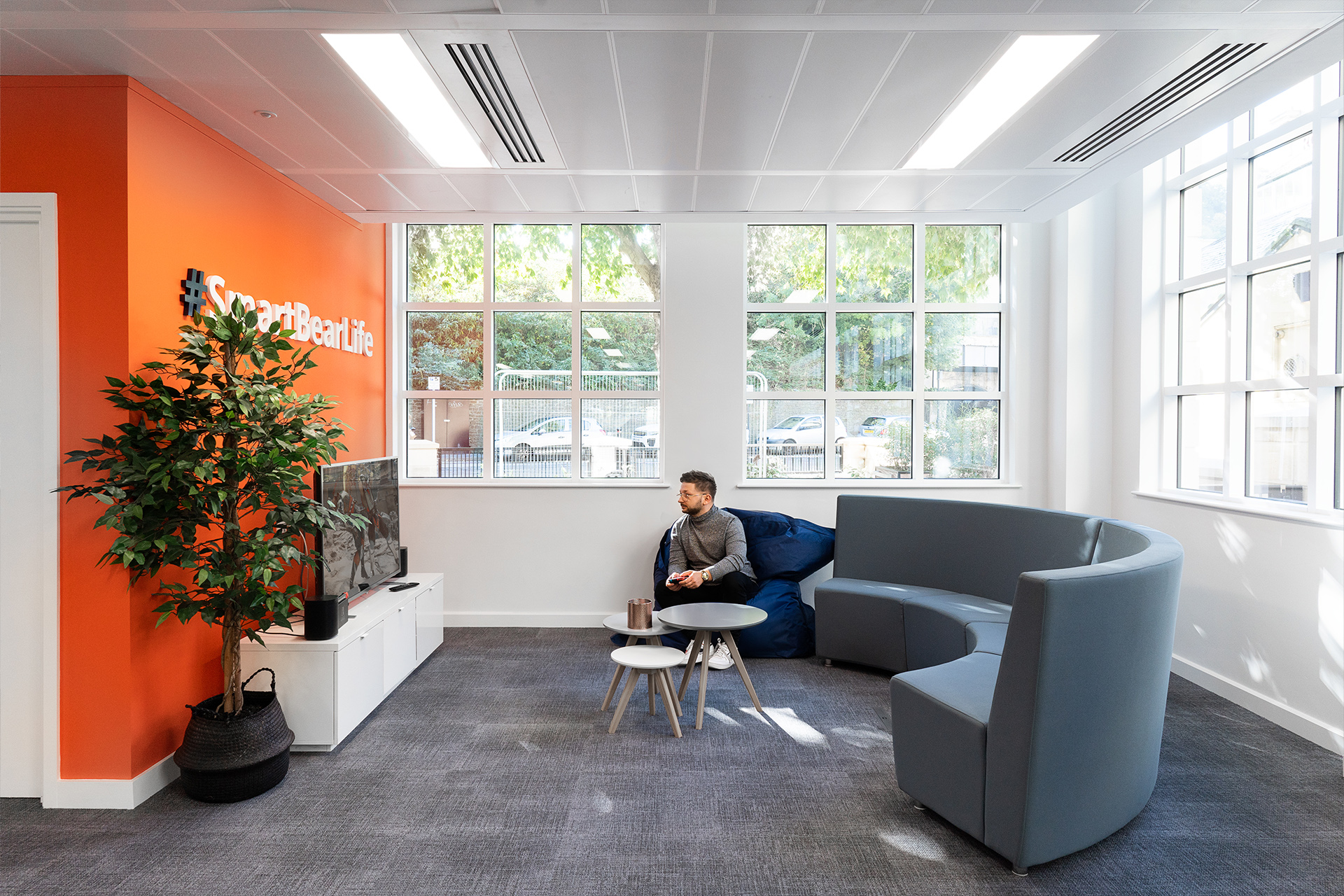 How social spaces can increase productivity in the workplace